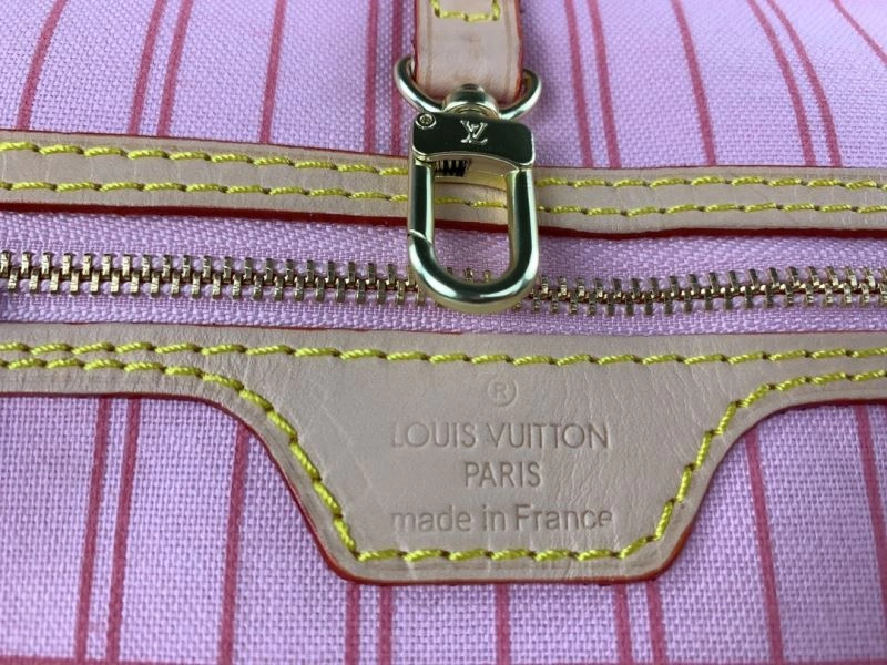 Mirror quality Louis Vuitton Shopping Bags