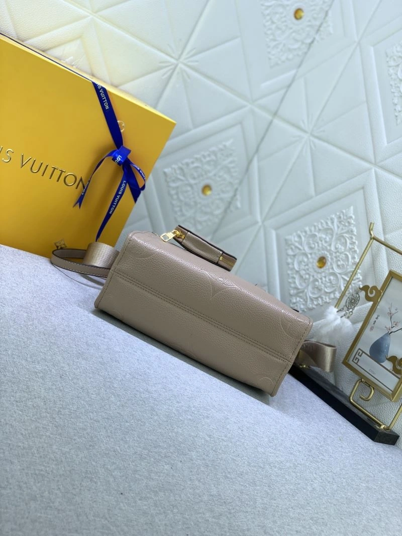 Indistinguishable Louis Vuitton Shopping Bags