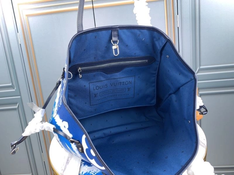 Accurate model Louis Vuitton Shopping Bags