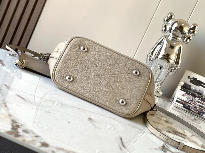 High fidelity Louis Vuitton Shopping Bags