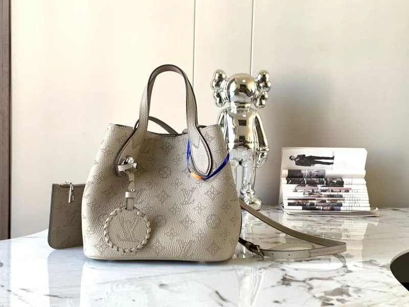 High fidelity Louis Vuitton Shopping Bags