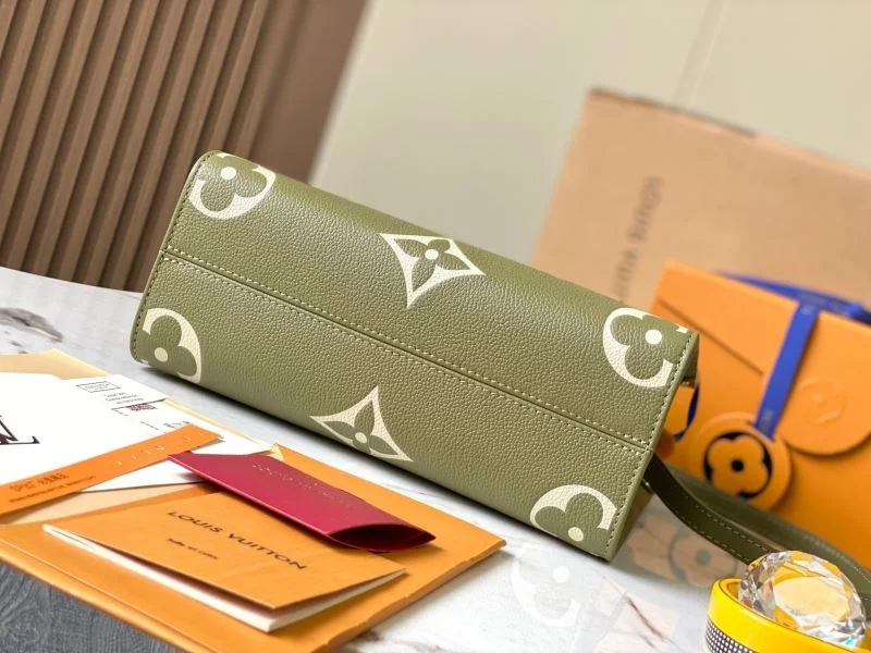 High fidelity Louis Vuitton Shopping Bags