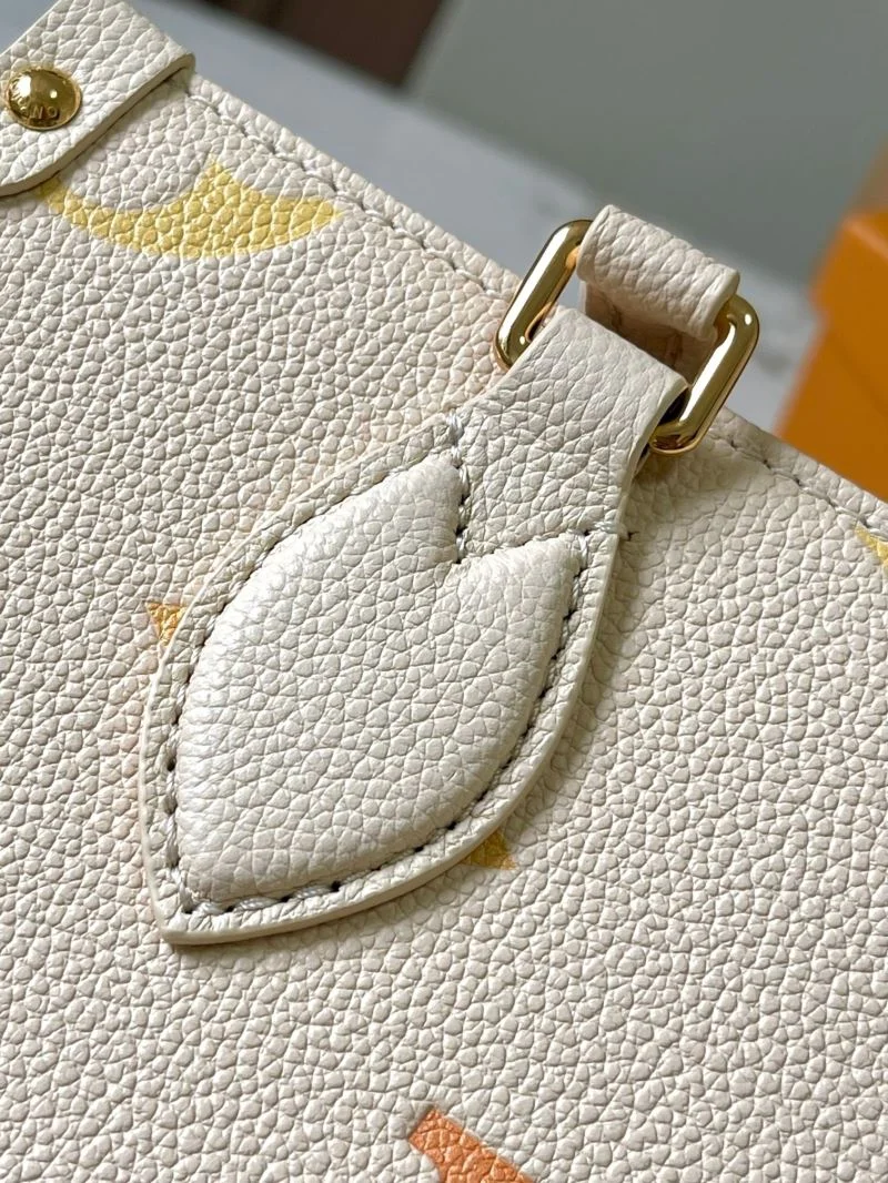 Low-cost Louis Vuitton Shopping Bags
