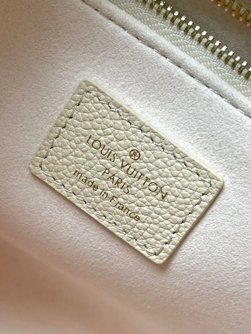Low-cost Louis Vuitton Shopping Bags