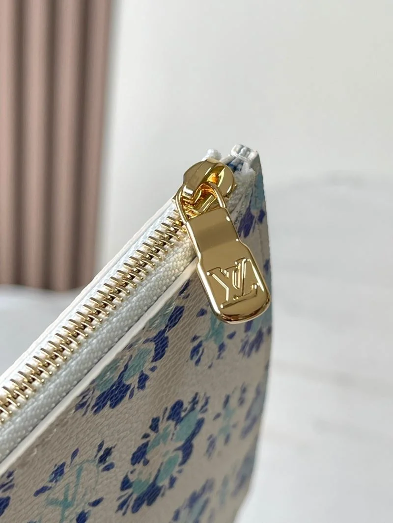 Discounted Louis Vuitton Shopping Bags
