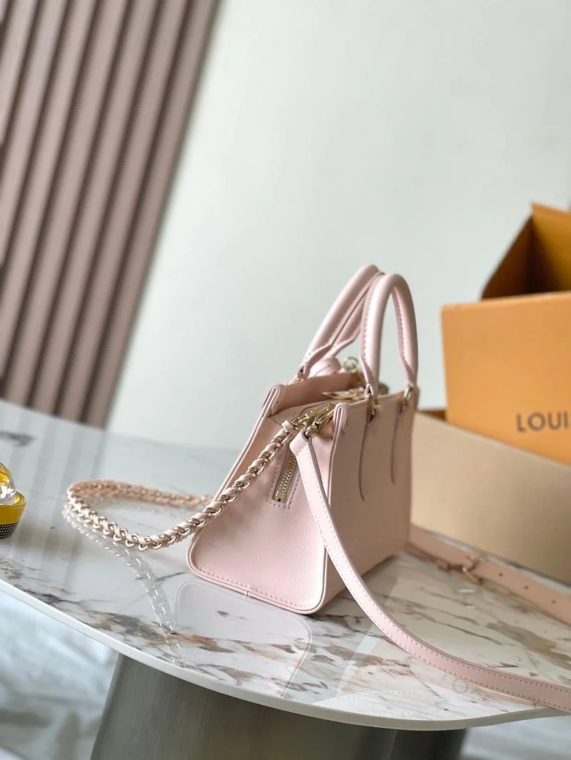 Mirror quality Louis Vuitton Shopping Bags