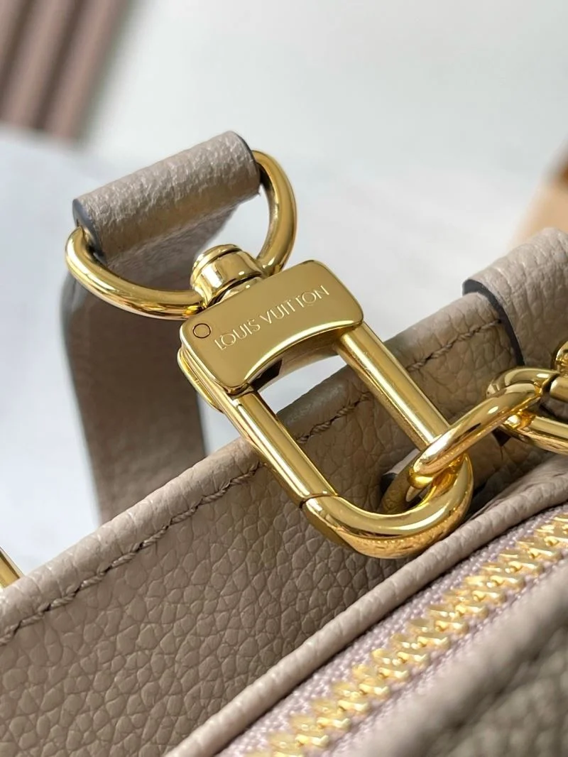 Factory-made Louis Vuitton Shopping Bags