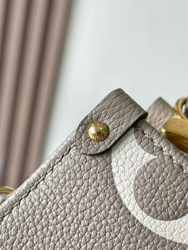Factory-made Louis Vuitton Shopping Bags