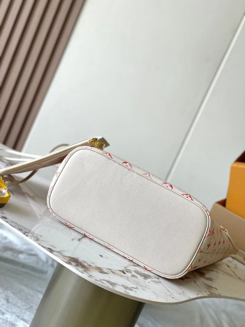 Inexpensive Louis Vuitton Shopping Bags