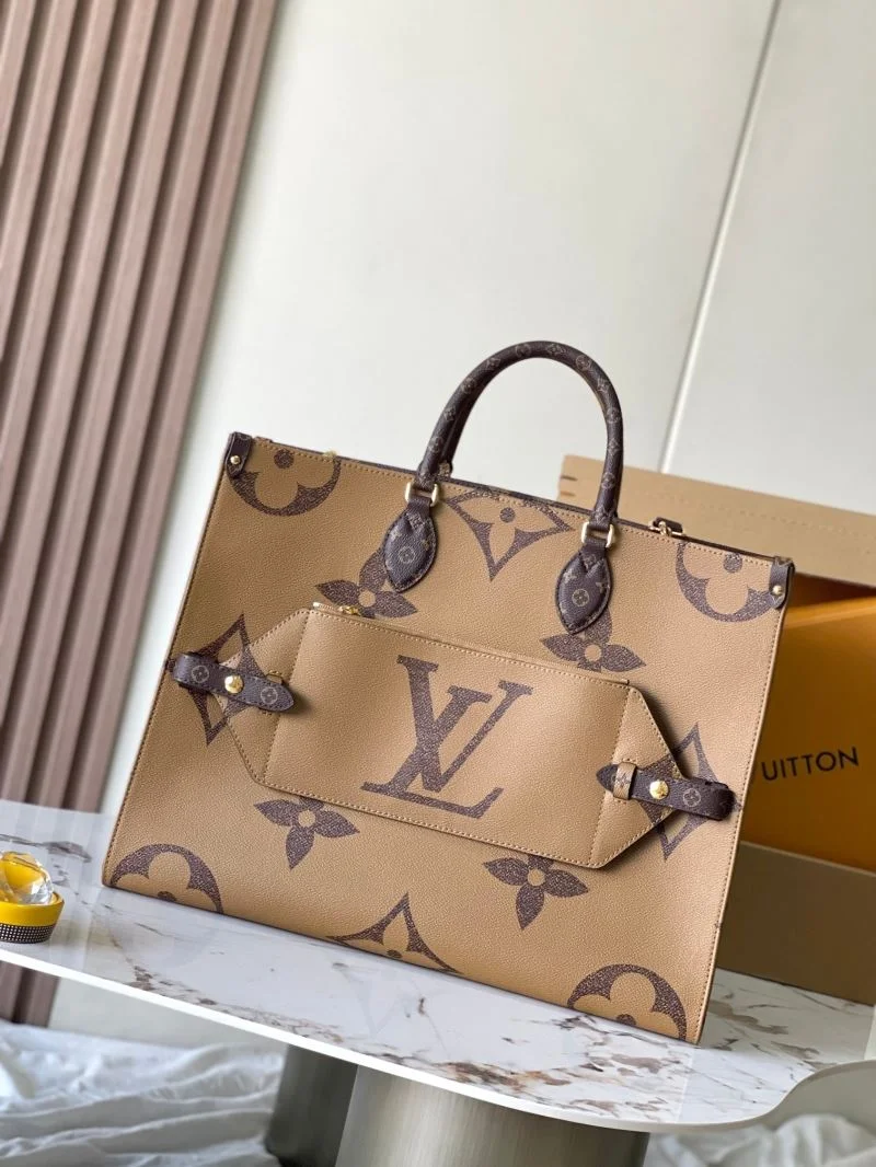 Bargain Louis Vuitton Shopping Bags