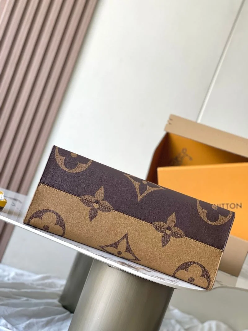 Bargain Louis Vuitton Shopping Bags