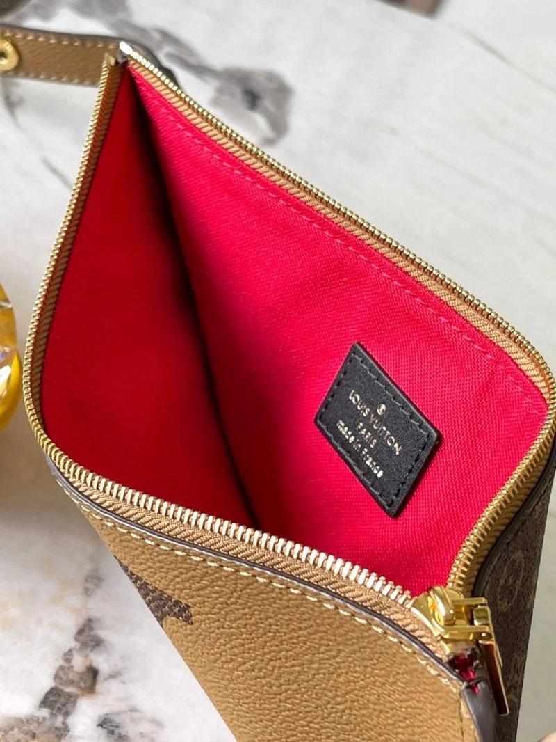 Bargain Louis Vuitton Shopping Bags