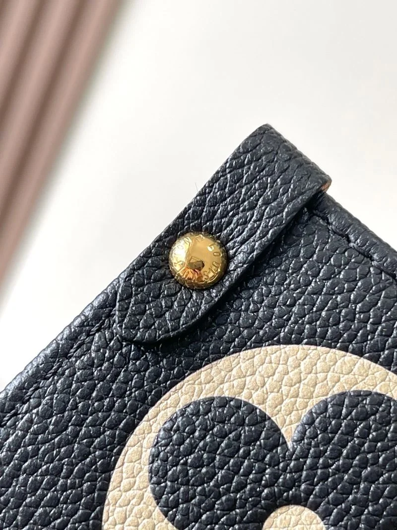 Discounted Louis Vuitton Shopping Bags