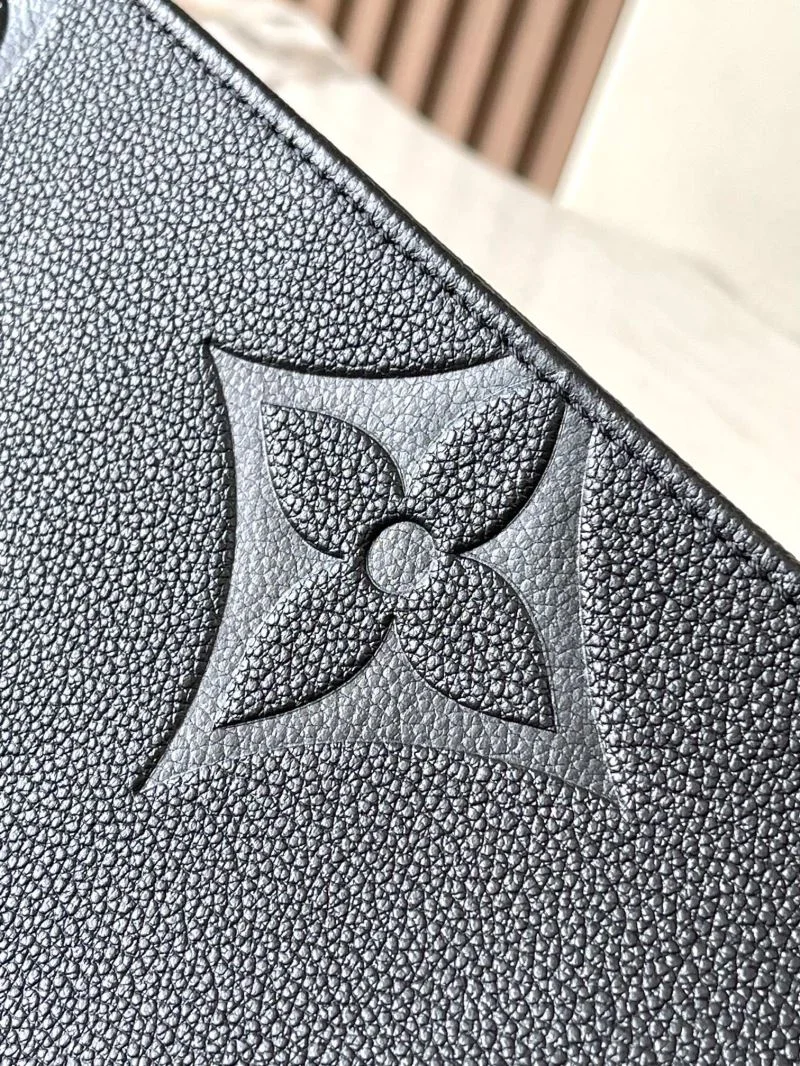 High fidelity Louis Vuitton Shopping Bags