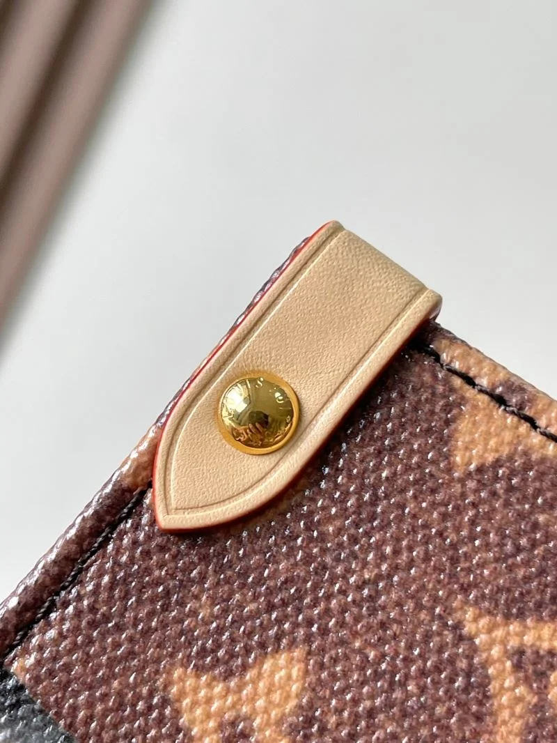 Perfect replica Louis Vuitton Shopping Bags