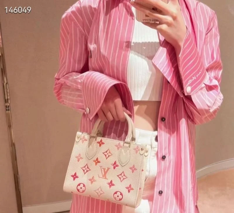 Value-priced Louis Vuitton Shopping Bags