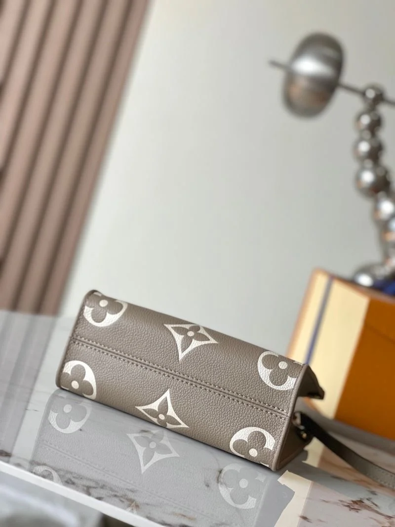 Cut-rate Louis Vuitton Shopping Bags