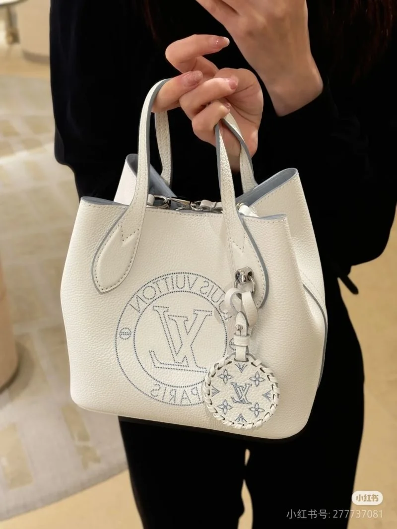 Economical Louis Vuitton Shopping Bags