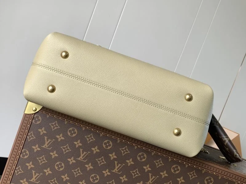 Bargain Louis Vuitton Shopping Bags