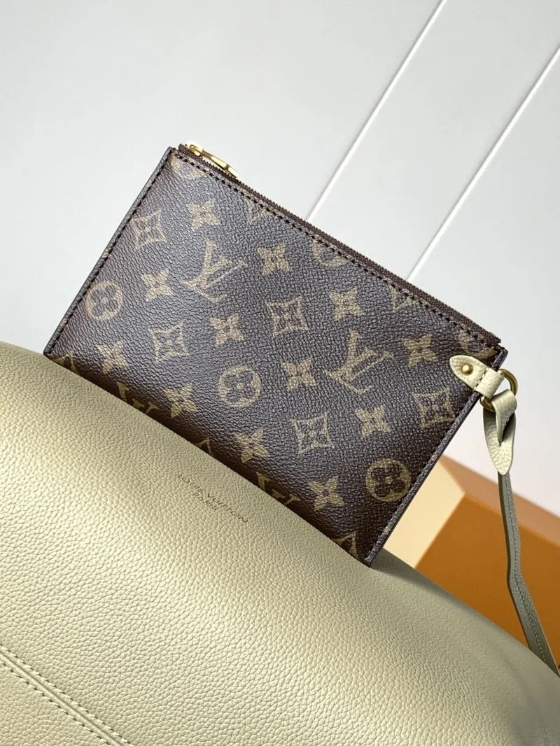 Bargain Louis Vuitton Shopping Bags
