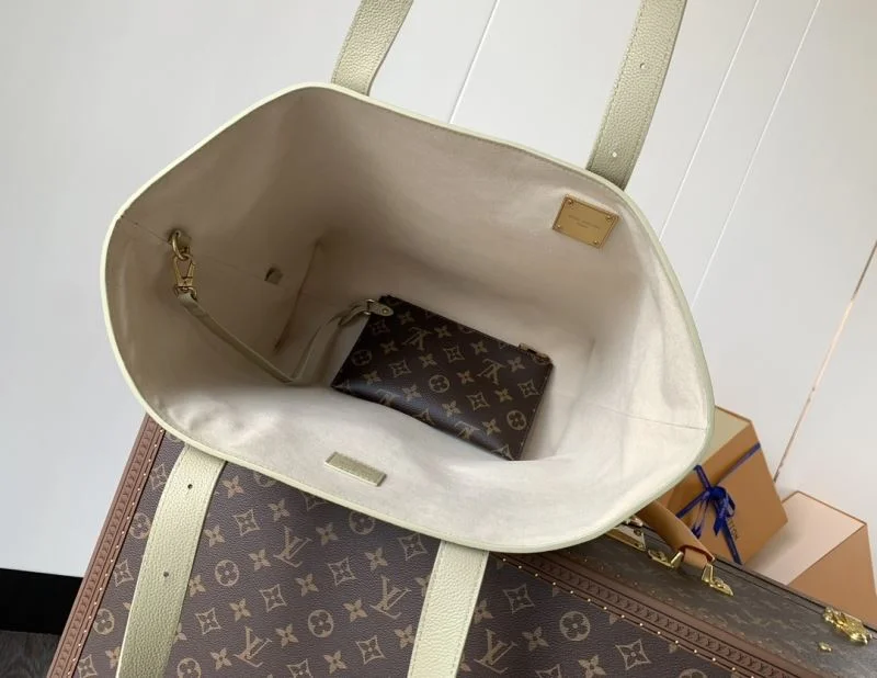 Bargain Louis Vuitton Shopping Bags