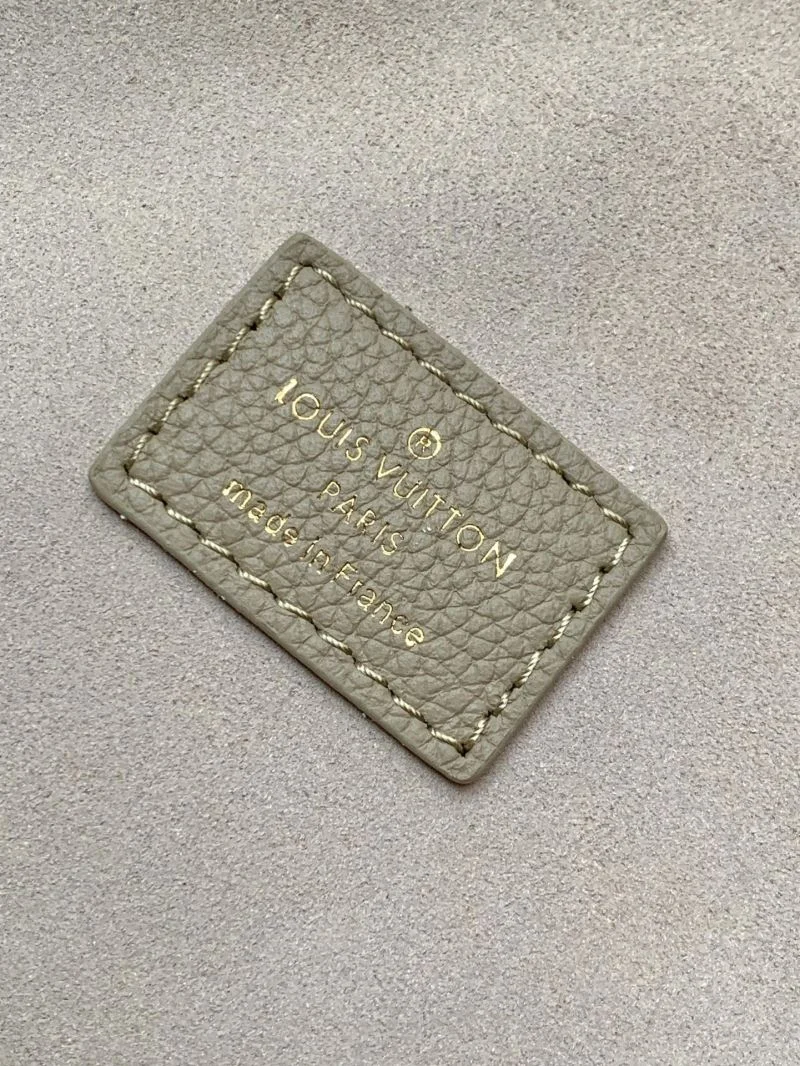 Bargain Louis Vuitton Shopping Bags
