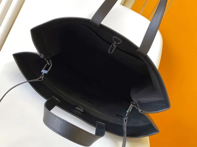 Discounted Louis Vuitton Shopping Bags