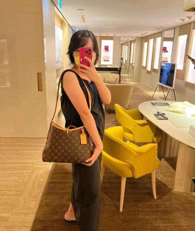 Cut-rate Louis Vuitton Shopping Bags