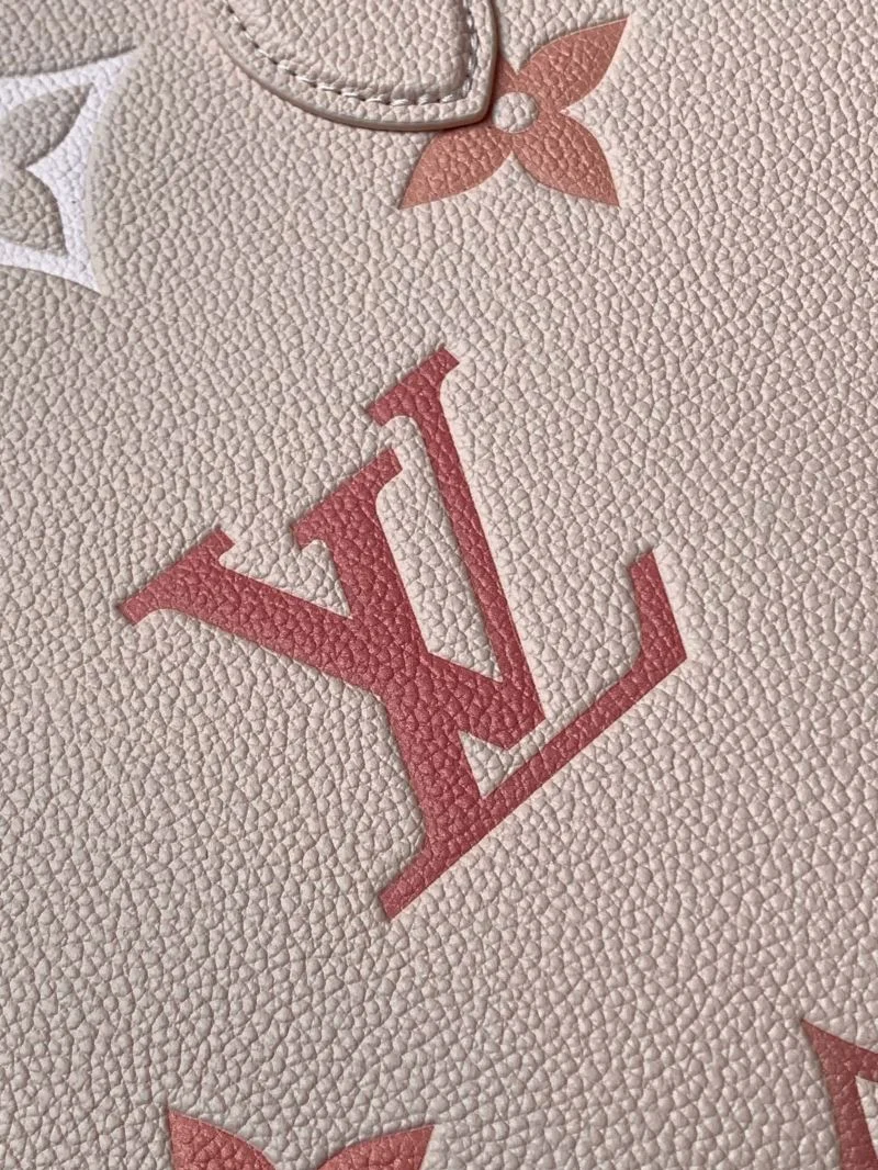 Bargain Louis Vuitton Shopping Bags