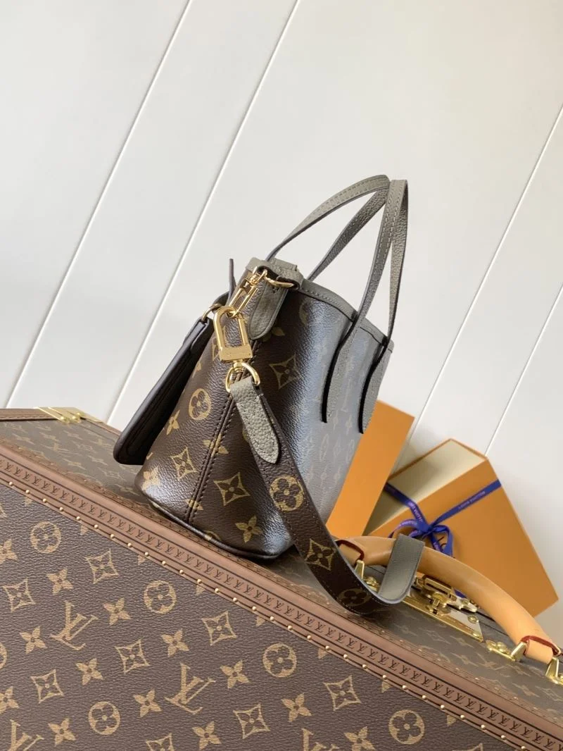 Low-cost Louis Vuitton Shopping Bags
