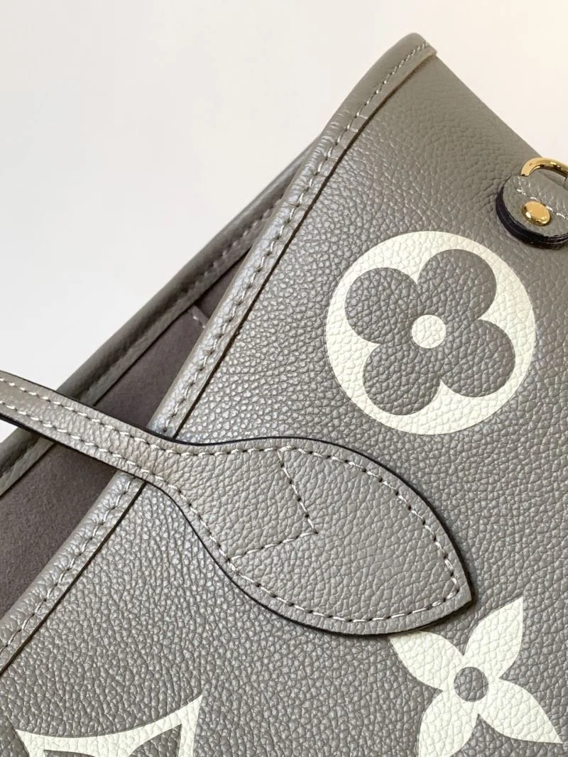 Exact replica Louis Vuitton Shopping Bags