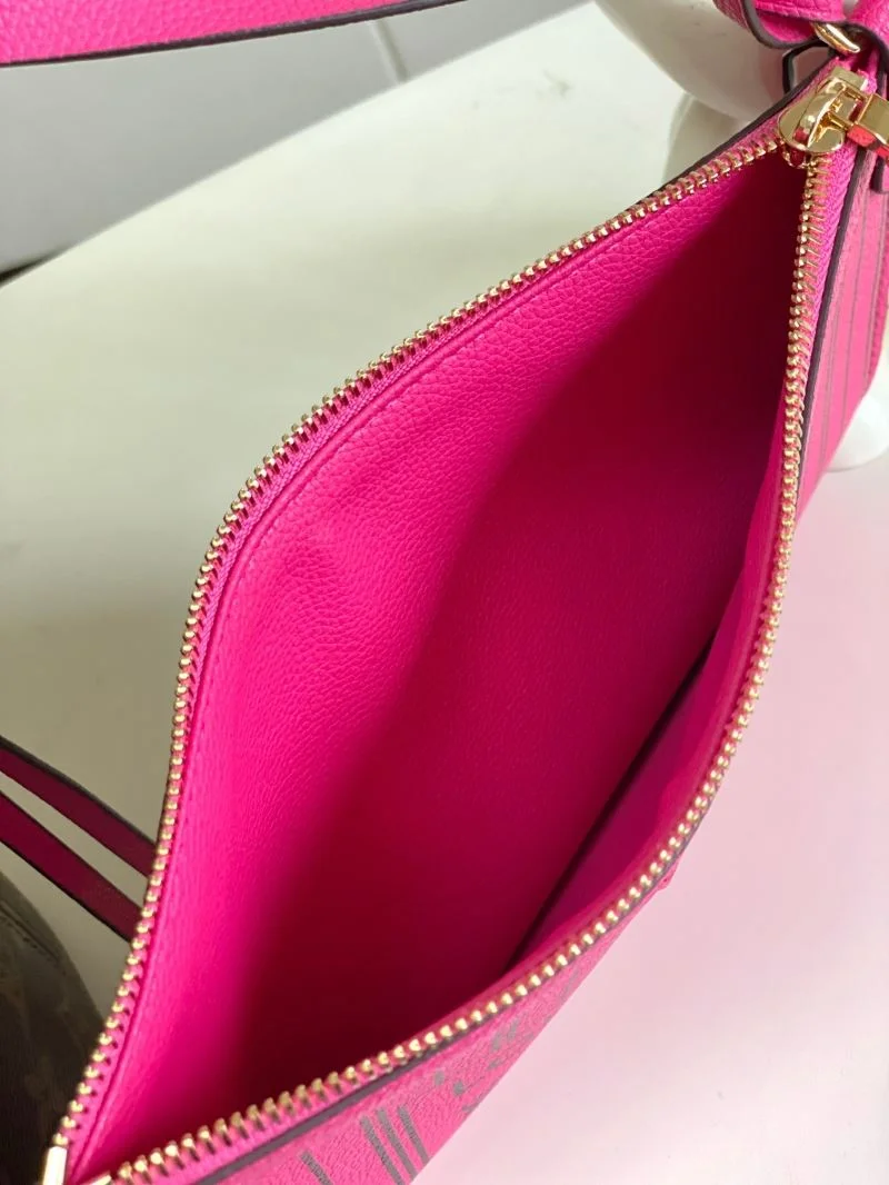 Accurate model Louis Vuitton Shopping Bags