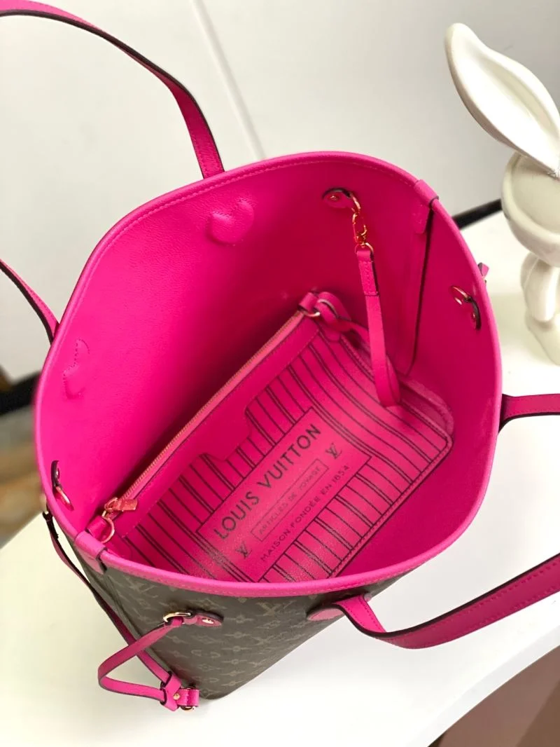 Accurate model Louis Vuitton Shopping Bags