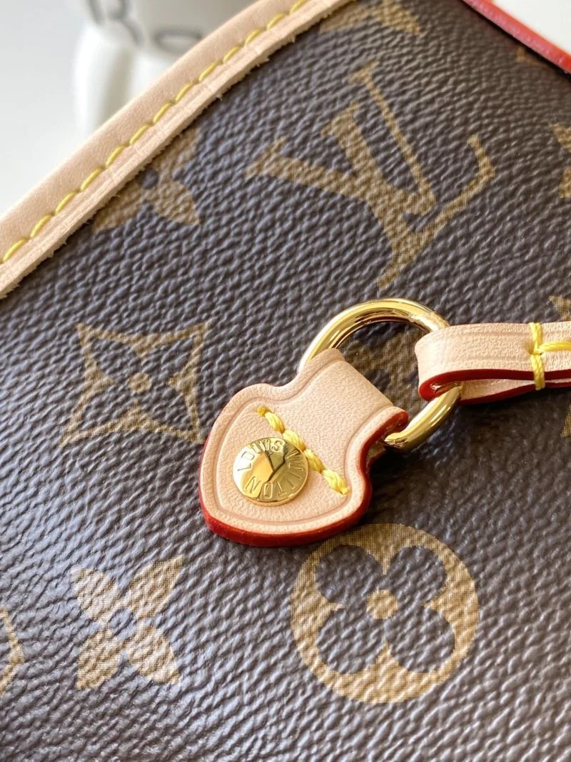 High fidelity Louis Vuitton Shopping Bags