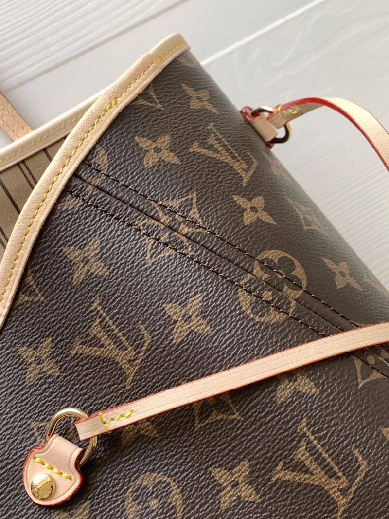 Discounted Louis Vuitton Shopping Bags