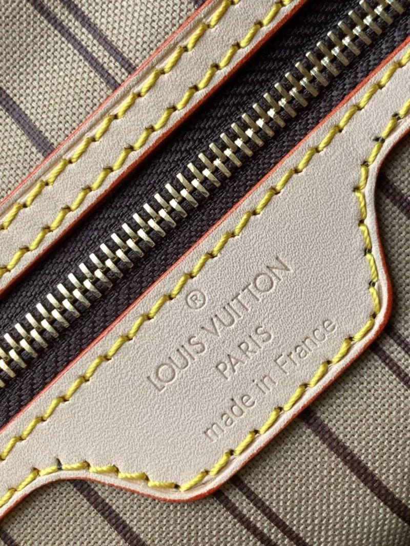 Discounted Louis Vuitton Shopping Bags