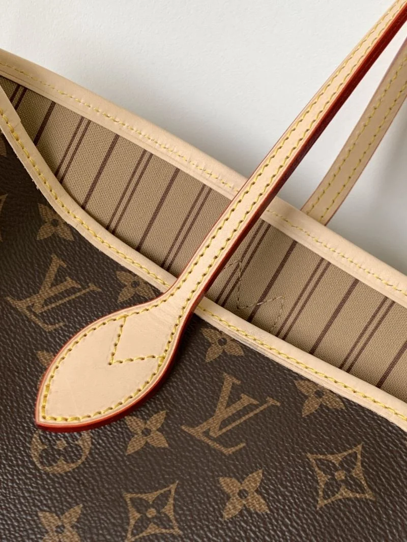 Reasonably priced Louis Vuitton Shopping Bags
