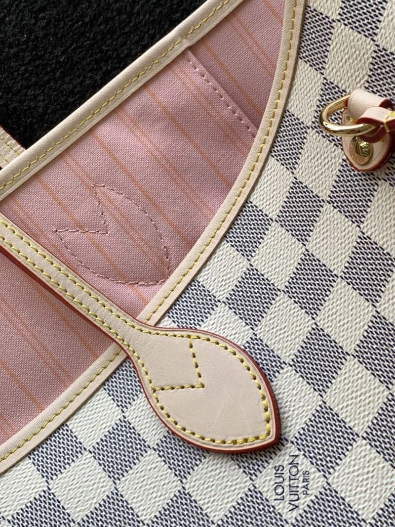 Top match Louis Vuitton Shopping Bags