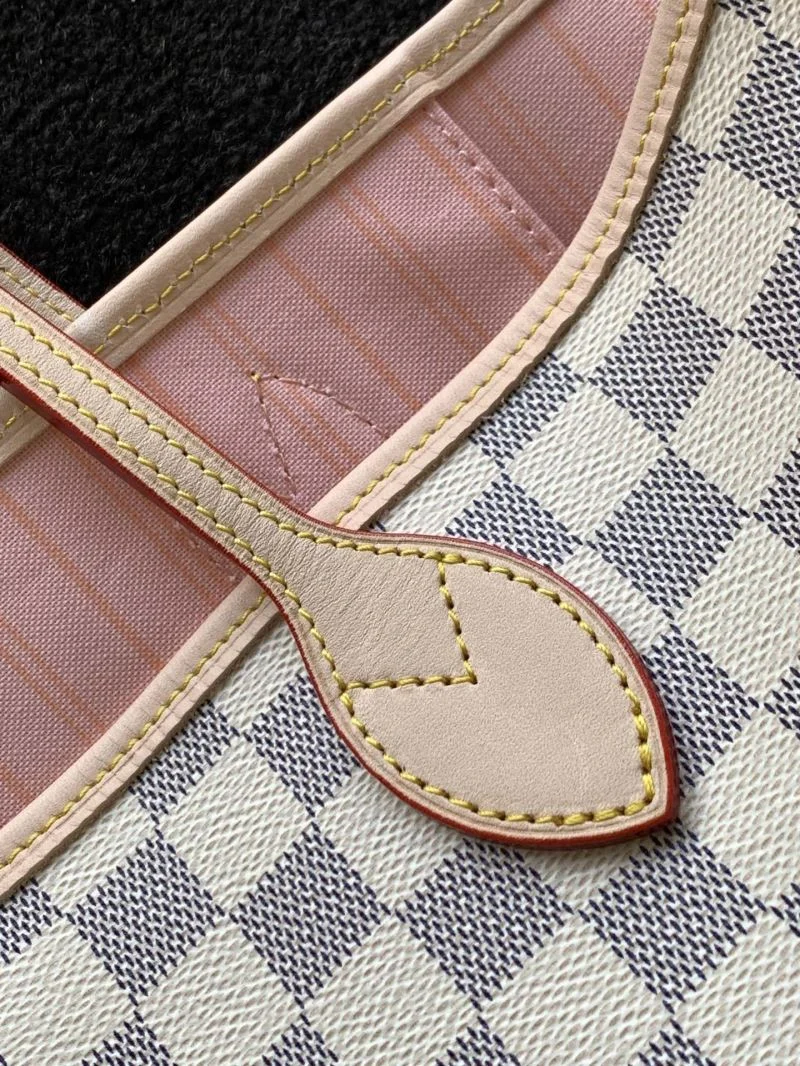 Bargain Louis Vuitton Shopping Bags