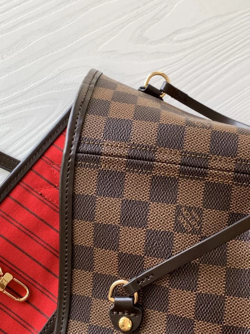 Value-priced Louis Vuitton Shopping Bags