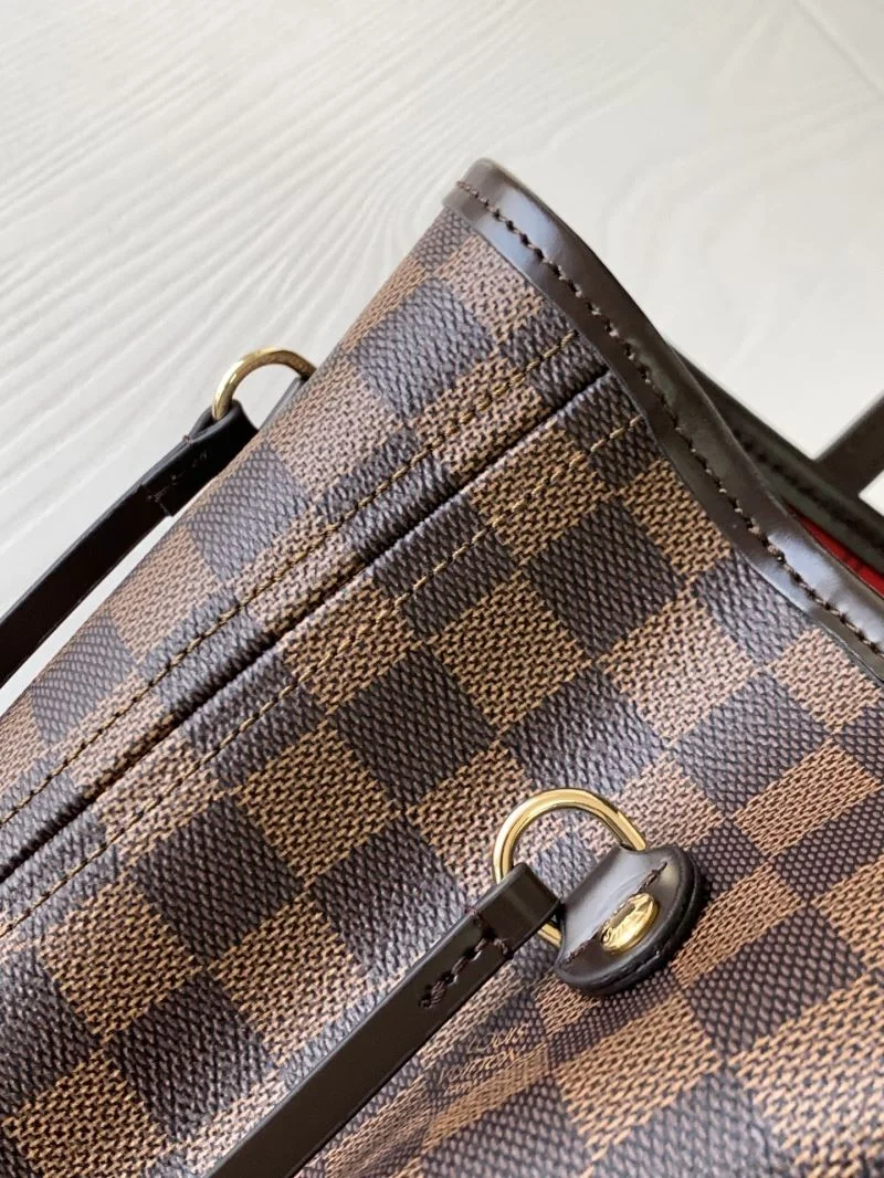 Cut-rate Louis Vuitton Shopping Bags