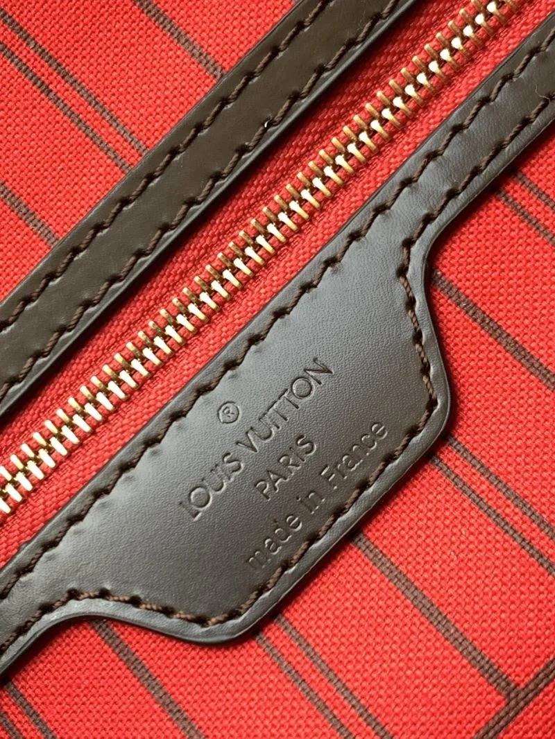 Cut-rate Louis Vuitton Shopping Bags