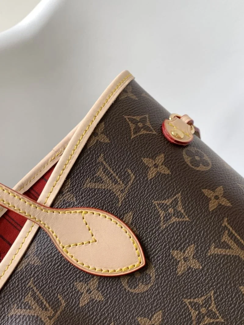Low-cost Louis Vuitton Shopping Bags