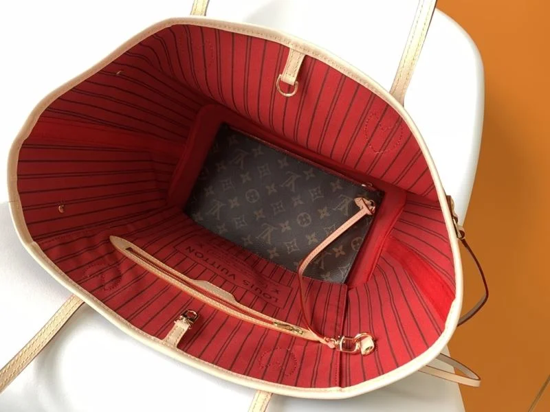 Low-cost Louis Vuitton Shopping Bags