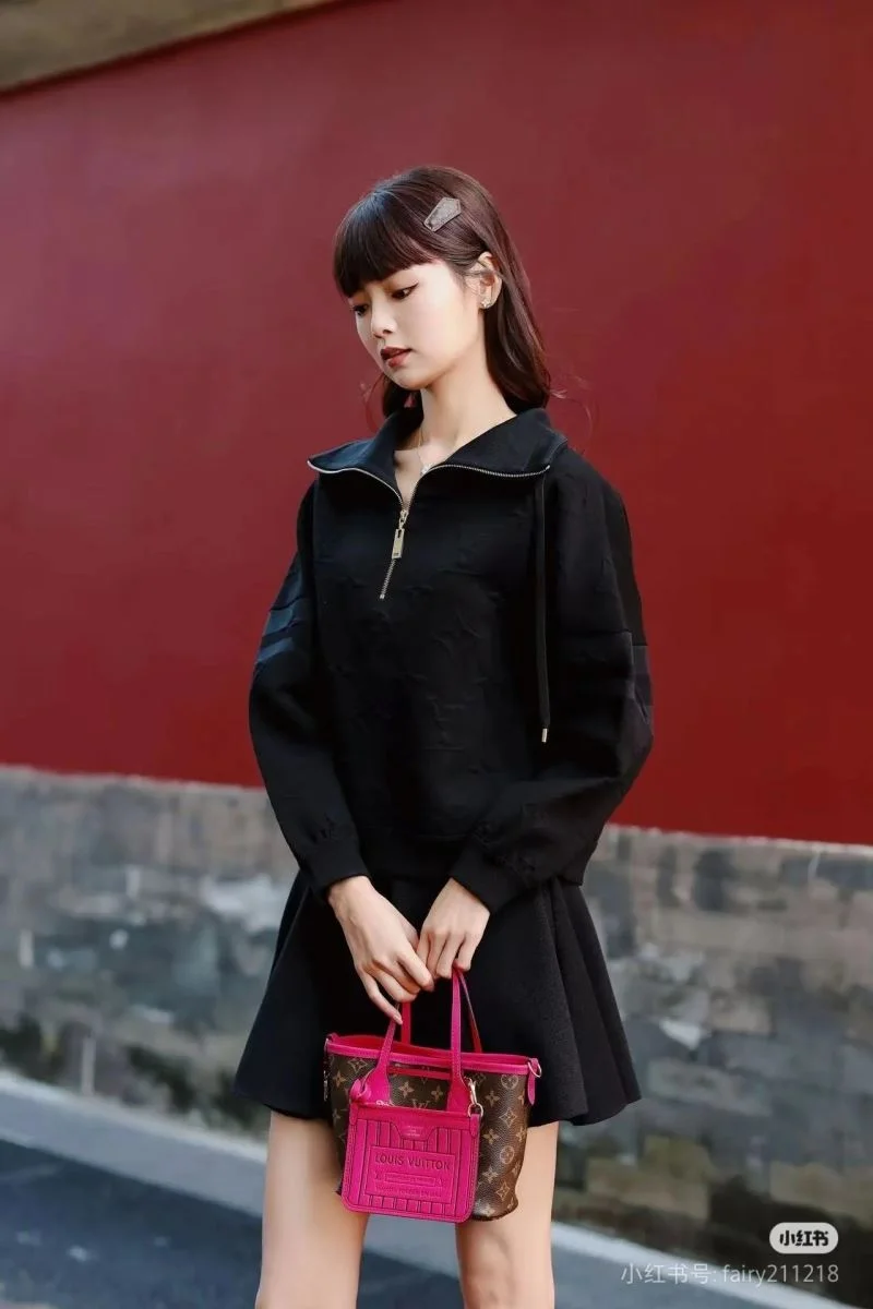 Real Louis Vuitton Shopping Bags