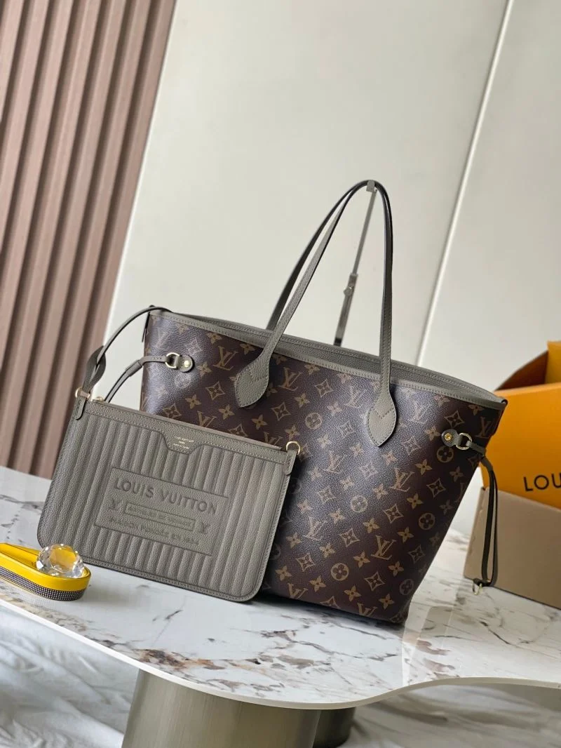 Mirror quality Louis Vuitton Shopping Bags