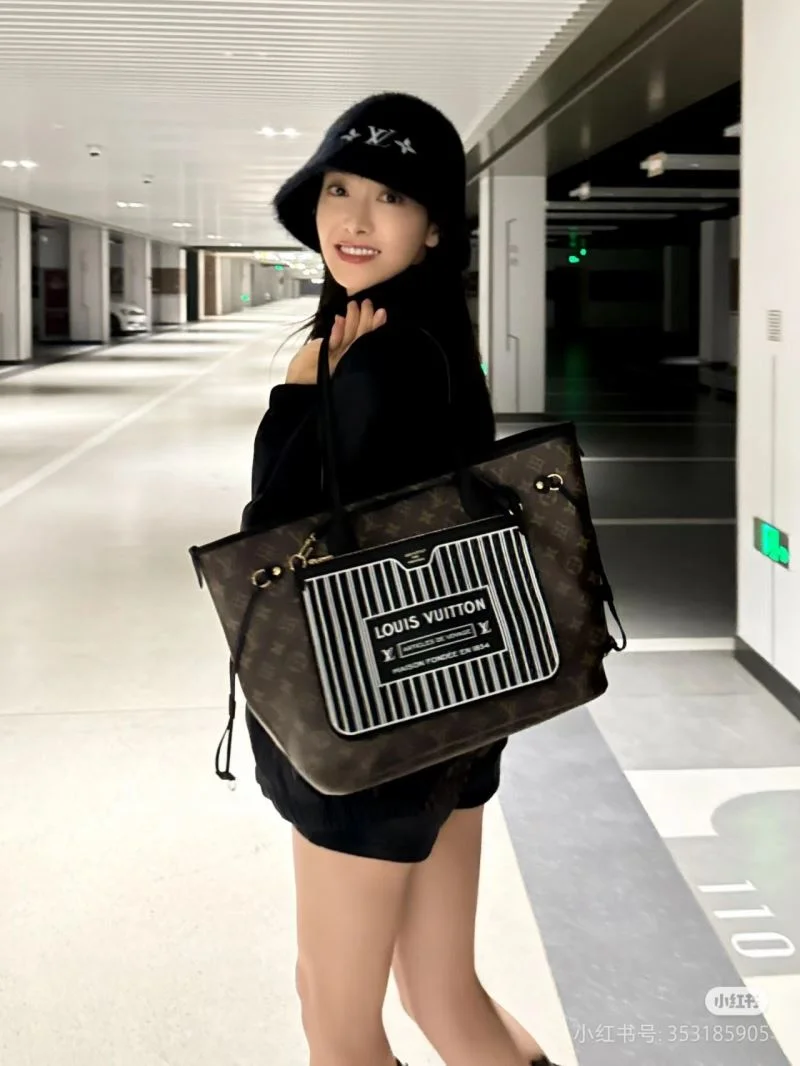 1:1 copy Louis Vuitton Shopping Bags