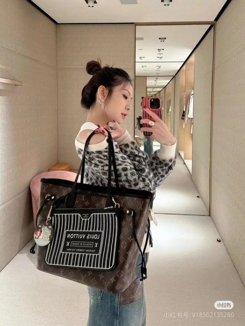 1:1 copy Louis Vuitton Shopping Bags