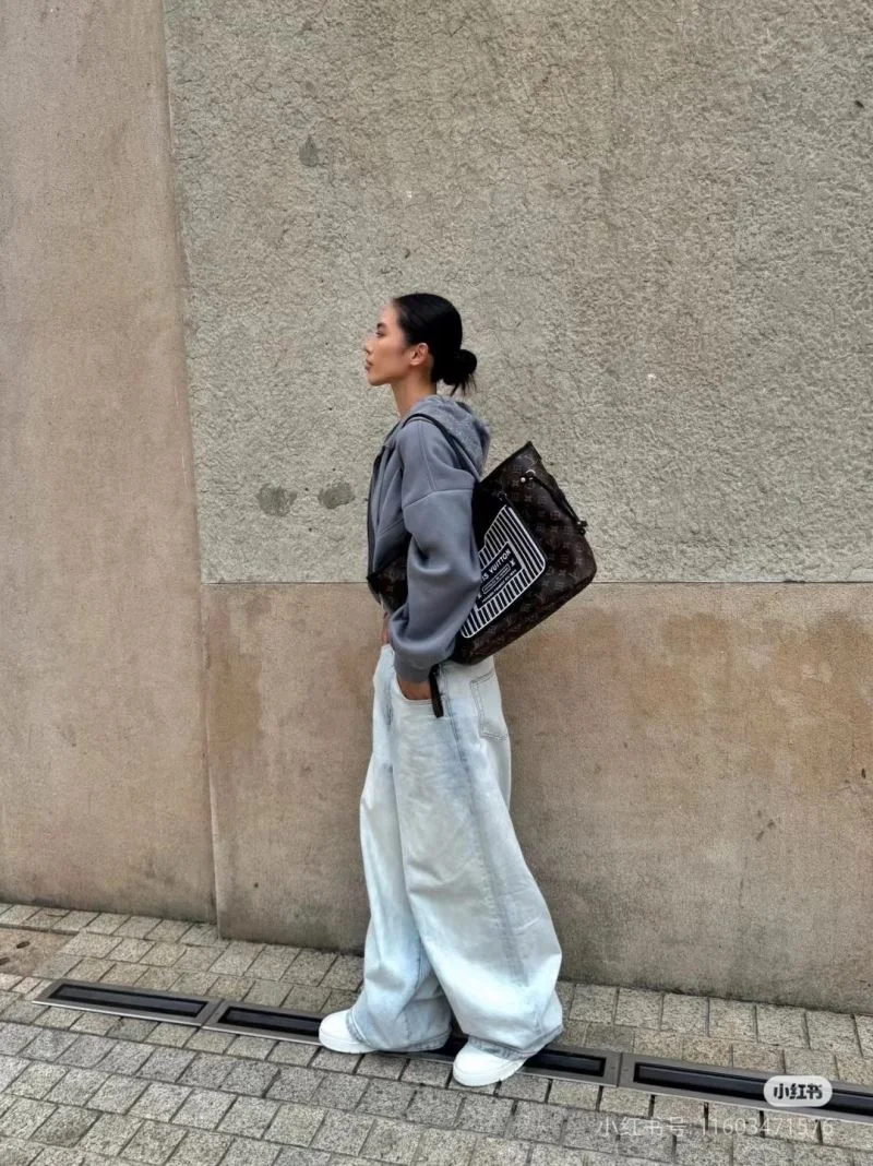 1:1 copy Louis Vuitton Shopping Bags