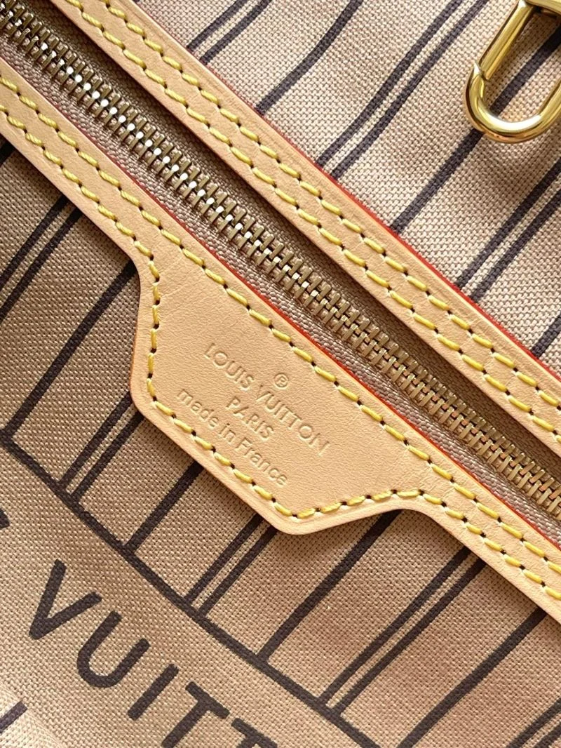 Bargain Louis Vuitton Shopping Bags
